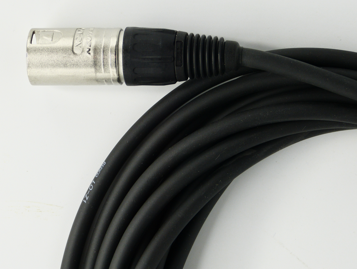 MONITOR-ST Talkback Switch with 20 FT Cable – Dangerous Music Shop